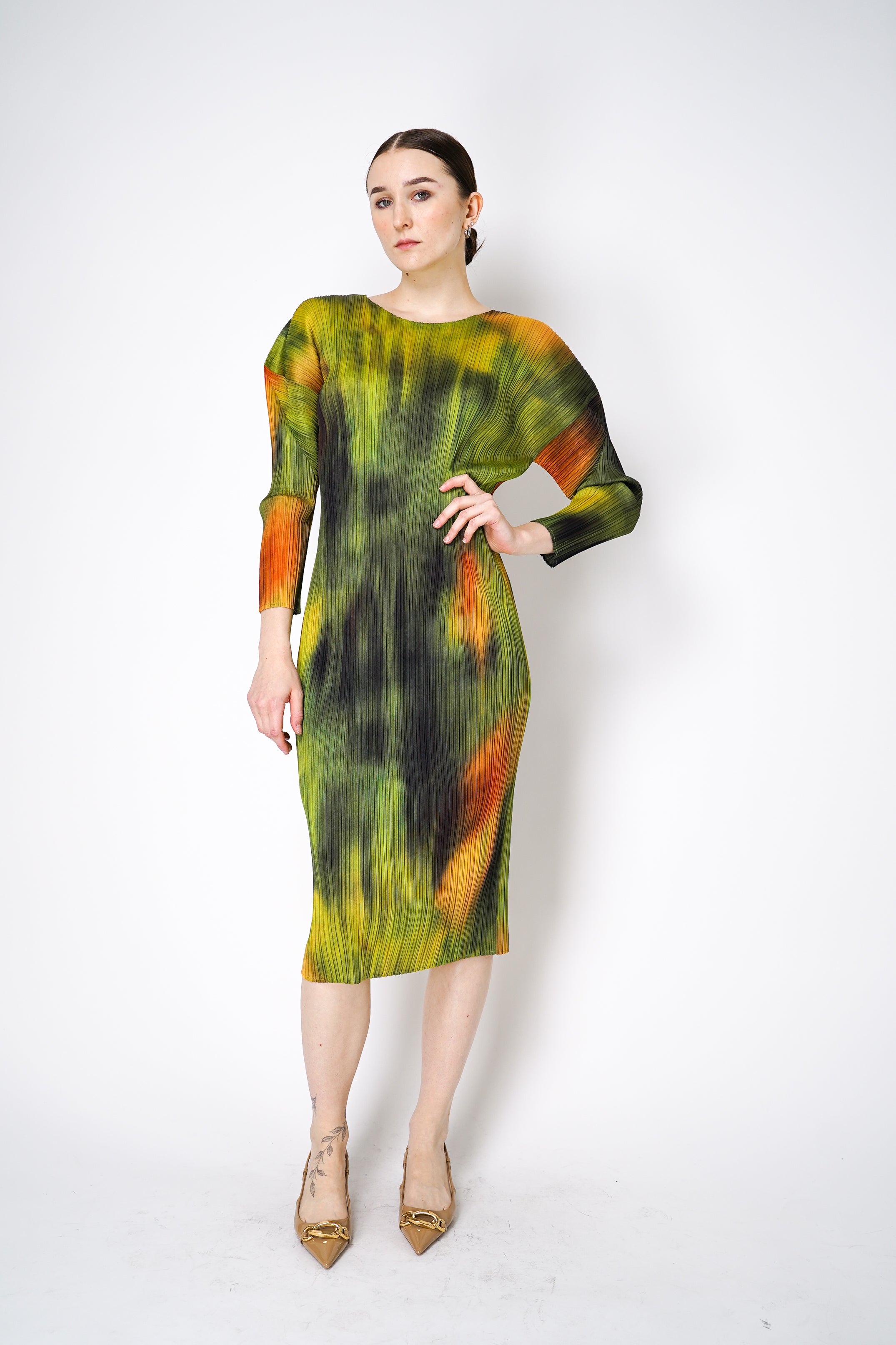 Pleats Please Issey Miyake "Turnip & Spinach" Dress in Green – Ashia Mode