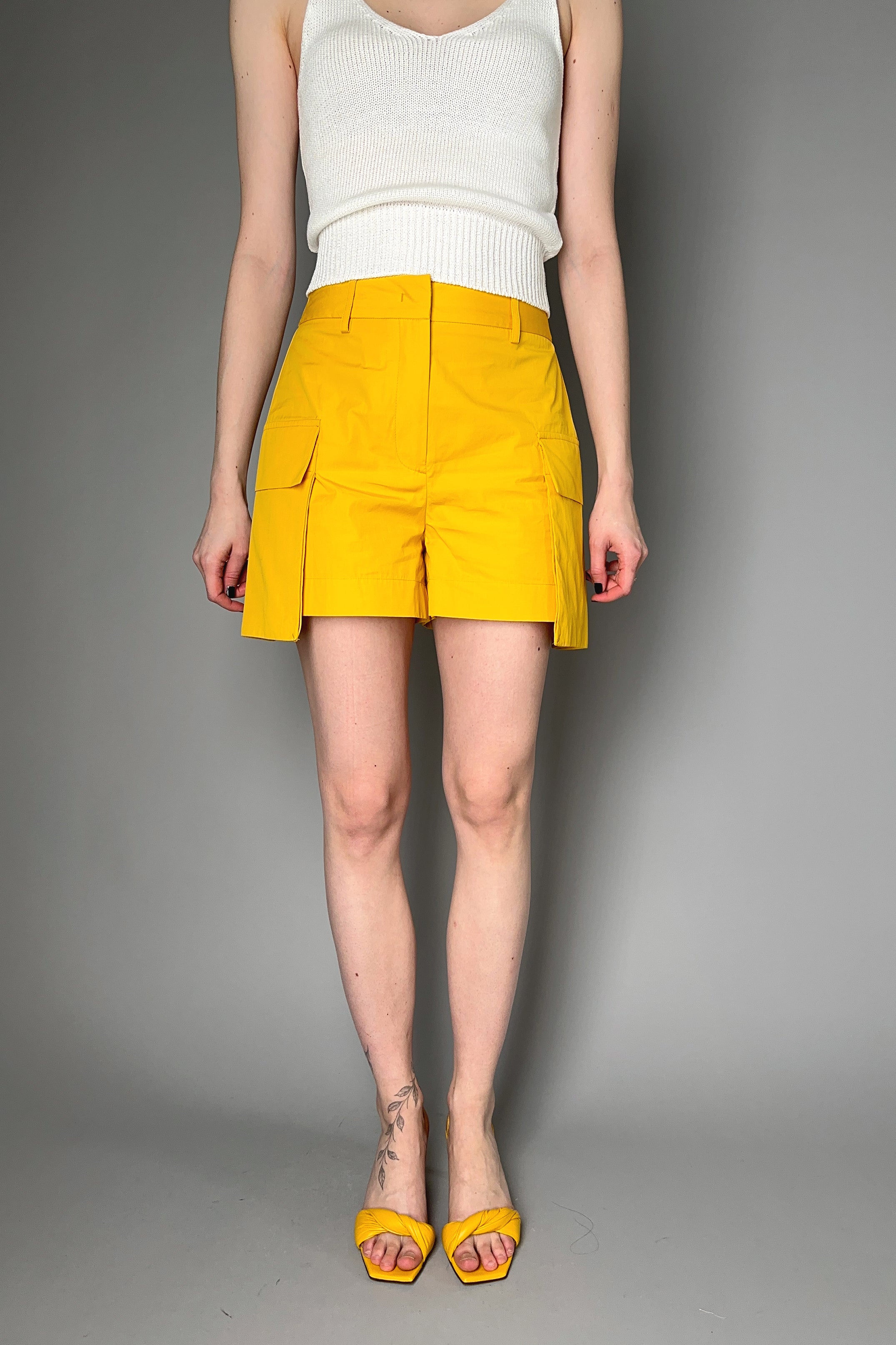Lorena Antoniazzi Cargo Shorts in Buttercup Yellow – Ashia Mode